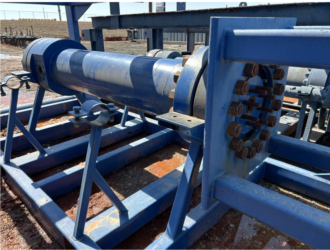 SEPARATOR MTD ON 28’ TRAIL MASTER TRI-AXLE GOOSENECK TRAILER and 15.6’ X 6.6’ SKID Separator ...